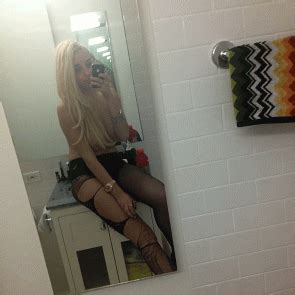 Amanda Bynes Nude Collection Update Scandal Planet