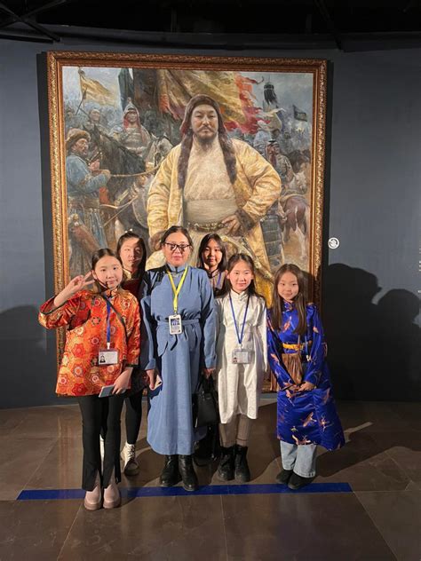 ФОТО Монгол Хятадын Найрамдал сургуулийн сурагчид “Монгол ёс уламжлалаа түгээн дэлгэрүүлэх