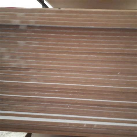 ام دی اف 16 میل 183366 سانت سفید نیمه براق صابونی خام ایرانی لیندا