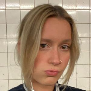 Emma Dimarco Age Family Bio Famous Birthdays