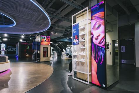 Adidas Champs Élysées Refit Rizlly