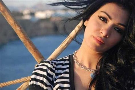 شاهد رد فعل ميريهان حسين بعد قبول الاستئناف على الحكم بحبسها المصري اليوم