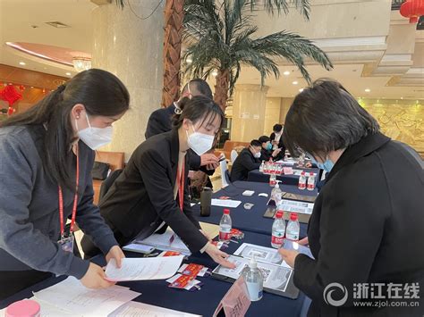 省政协委员陆续报到 今年他们关注哪些话题