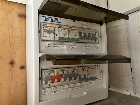 Electrical Circuit Breakers