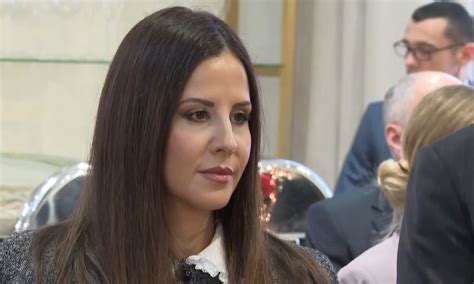 Tamara Vučić Srpska Nova Godina