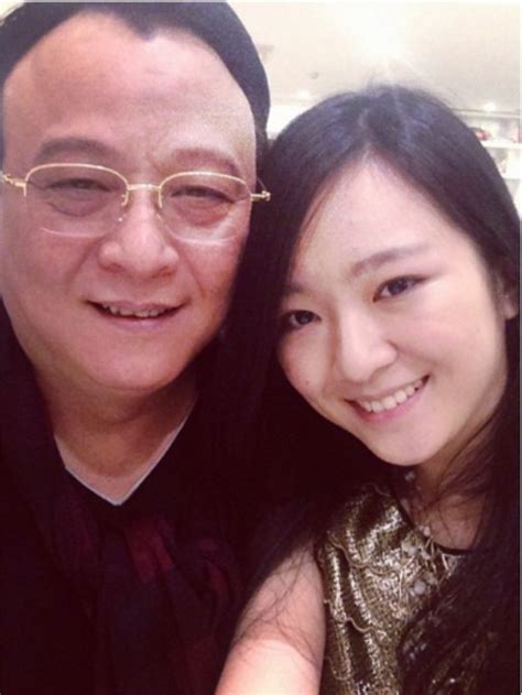 Anh Sa con gái Giáng My Quý cô cực kỳ kín tiếng vẫn được nuôi dạy tốt dù cha mẹ đường ai nấy đi