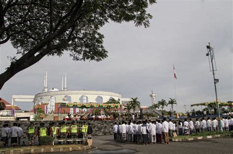 Foto Ribuan Santri Peringati Hari Santri Nasional Di Semarang
