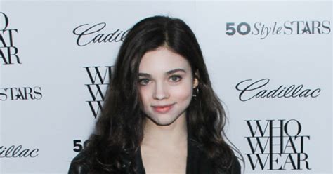 올리비아 핫세 딸 인디아 아이슬리 가슴 파인 아찔의상 헉