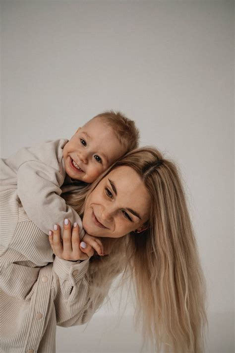 Мама и сын Фотосессия Семейные фотосессии Фото матери с сыном
