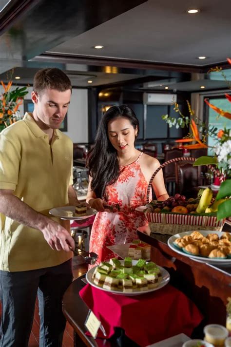 Erina Cruise H Long Gi M I Nh T Gi M N