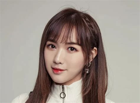 Yesol Profile Age And Facts 2024 Updated Kpopping