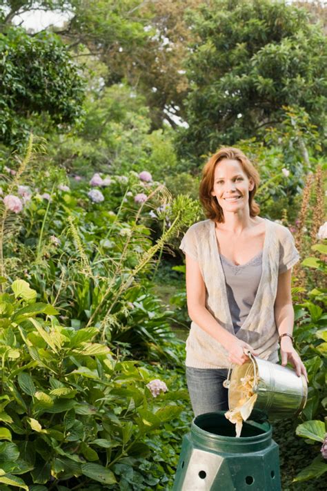 A Beginner S Guide To Composting MomTrends