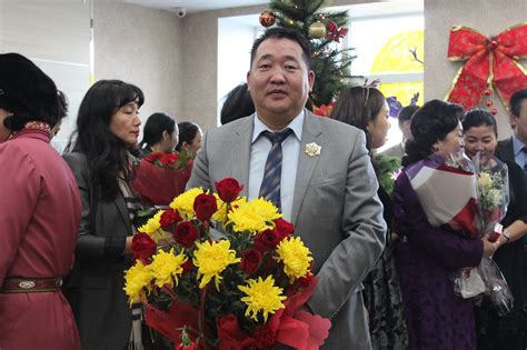 Анагаах ухааны доктор Дэд Emjj HospitalandЭМЖЖ Эмнэлэг