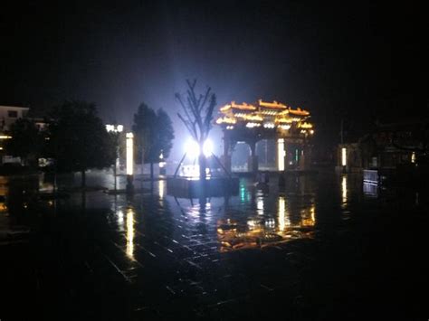 原創詩詞深秋雨夜 每日頭條