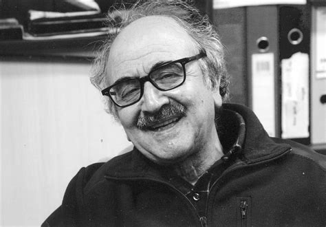 بازخوانی سروده‌ای ضد آمریکایی از محمدرضا شفیعی کدکنی تسنیم