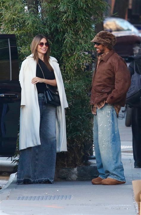 Galerie Sexy Herečka Sofía Vergara 52 Nestydatá Koupel Rovnou Na Ulici Foto 4 Bleskcz