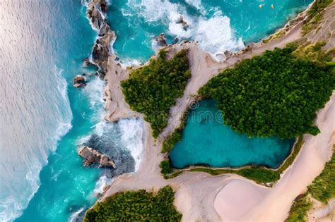 Aerial View Top Down Seashore Big Wave Crashing On Rock Cliff Stock Illustration Illustration