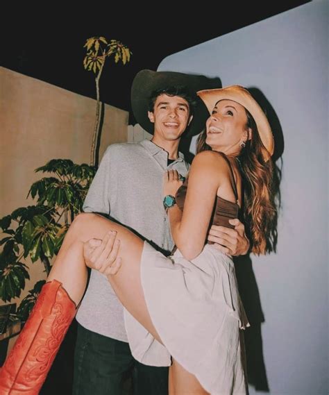 Brent Rivera And Pierson Wodzynski Their Pose Really Cool Brierson Brentrivera Piersonwodzynski