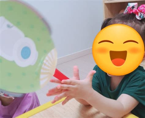 호반아이사랑♡ 만1세발달과정발달수준발달특성 만1세대근육변기그림과응가그림을따라걸어요 만1세소근육응가가변기에쏘옥 만1세응가놀이 만1세변기놀이 아기가좋아하는놀이 응가변기연계활동