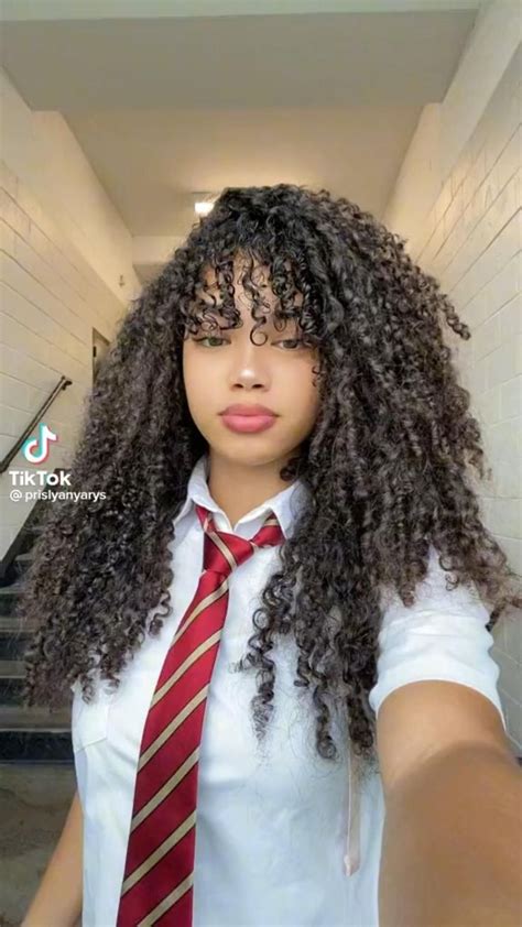 Sizzling Attractive Chica