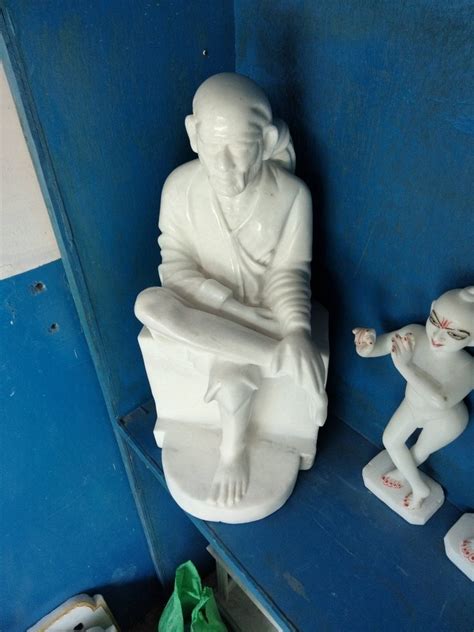 White And Orange Hindu Marble Shirdi Sai Baba Statue For Temple Size