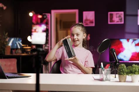 Gen Z Influencer Shoots Bluetooth Audio Device Review For Online