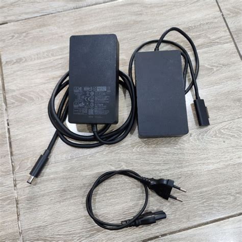 Microsoft Surface Dock 2 มือสอง ของแท้ Shopee Thailand