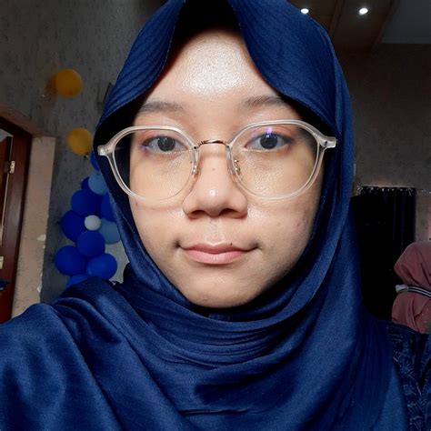 Tiara Widyaningrums Profile