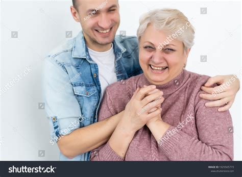 Fotos De Amor Padre E Hijo Fotos Im Genes Y Otros Productos Fotogr Ficos De Stock
