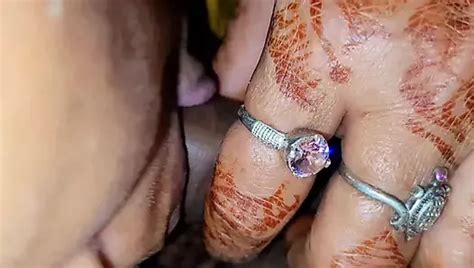 M Akela Soya Tha In Absence Of Bhaiya Sneha Bhabhi Mere Lund Ko Jagakar Chudwayi Cheating Wife