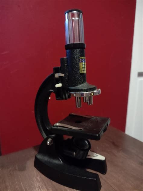 What Is R Microscope