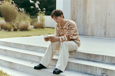 엑소 첸 새 앨범 11월 14일 발매 확정…국가 애도 기간으로 미뤄진 컴백 Pickcon