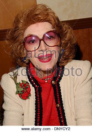 Jan 27 2006 Burbank Ca Usa Actress Jayne Meadows Attends The