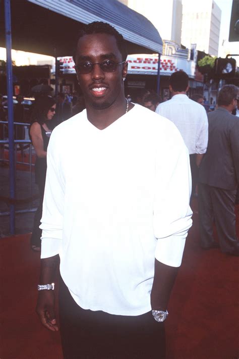 A Quantia Estratosférica Que Puff Daddy Paga A Sting Desde 1997