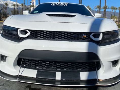 2019 Dodge Charger Scat Pack 392 With 20x10 Ferrada F8 Fr8 And Cooper