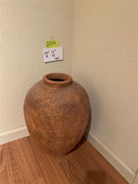 Lot 204