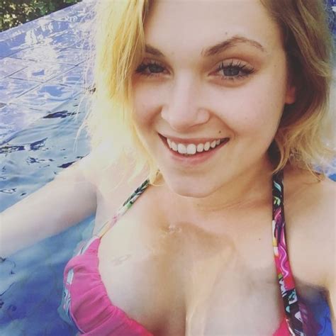 Eliza Taylor Nude And Sexy 24 Photos The Fappening