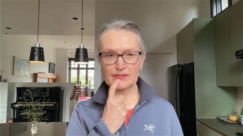 оленка з Канади довго тримала це в секреті Що побачили карти Плутон допоможе Україні 🇺🇦