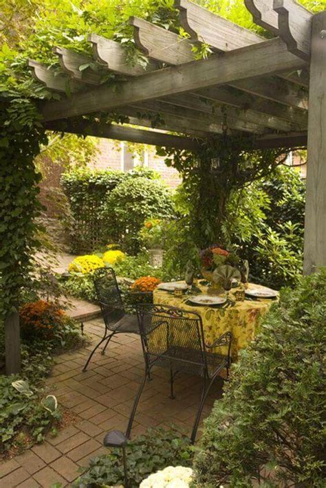 Flower Worthy Covered Trellis Patio Designs