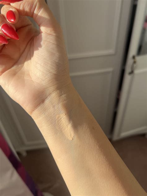 کوشن یانگمی مژی آرایشی