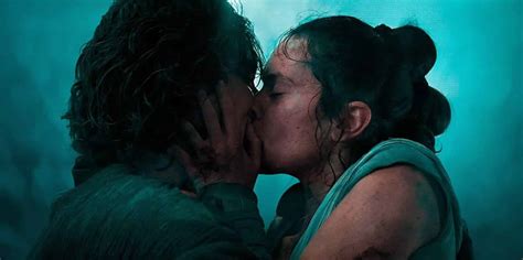 The Complexity Of Kylo Ren And Rey Romance Scenes In Star Wars Why