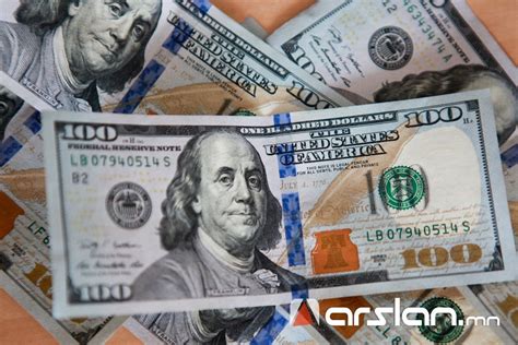 Ам долларын ханш Найман шаргад 3500 давлаа