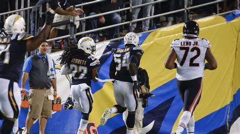 Jason Verrett Picks Off Jay Cutler For 68 Yard Touchdown