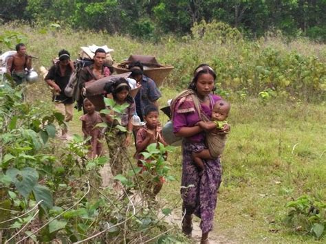 ရခိုင်တိုက်ပွဲများကြောင့် စစ်ဘေးရှောင် ဒုက္ခသည် ၁၇၀၀ ကျော်ရှိလာ