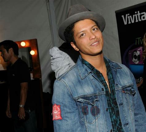 Pin De Analiz Espino Em Bruno Mars Bruno Mars Mars