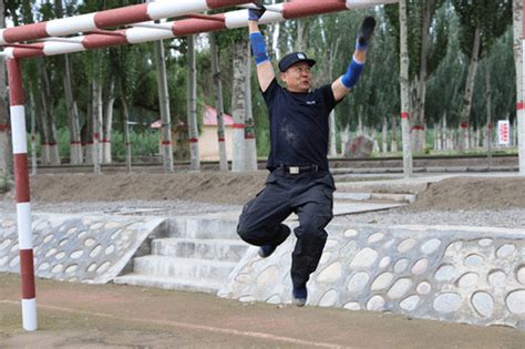 聚焦烈日炎炎酷暑时武威特警训练忙
