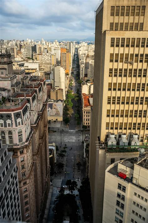 거리 건물 건축 고층 건물 공중 교통 그림자 남아메리카 도로 도시 계획 도시 디자인 도시 전망 도시 풍경 도시의 도시의 삶 도심 메트로폴리스