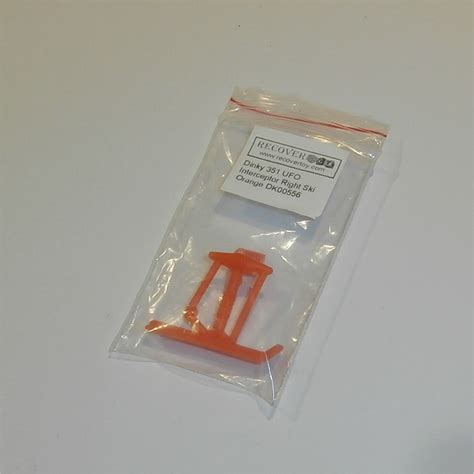 Dinky Toys 351 Ufo Shado Interceptor Right Hand Orange Plastic Ski