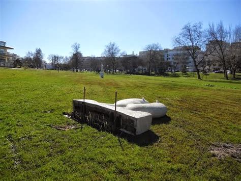 o palhetas na foz estátuas tombam nas abadias