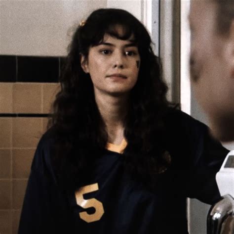 Lottie Matthews Icon Yellowjackets S Courtney Eaton Lottie Matthews